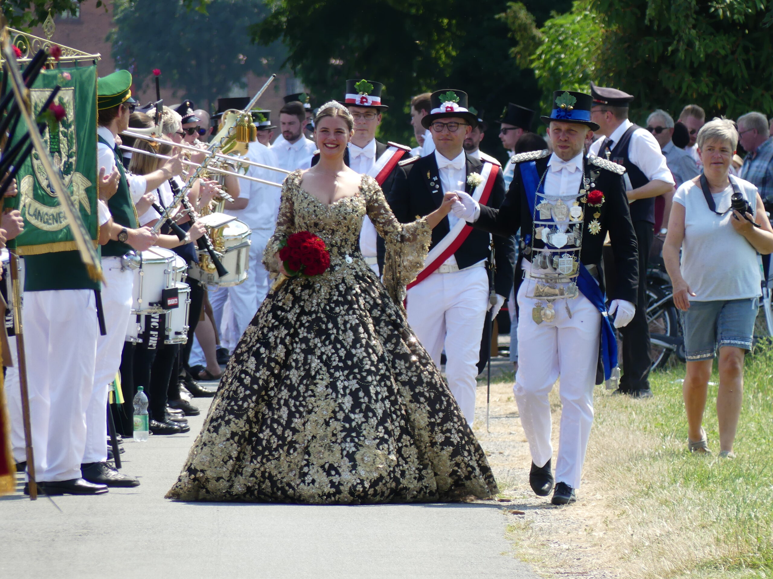 Schützenfest Sonntag - Die Königin stahl der Sonne die Show - Sankt ...